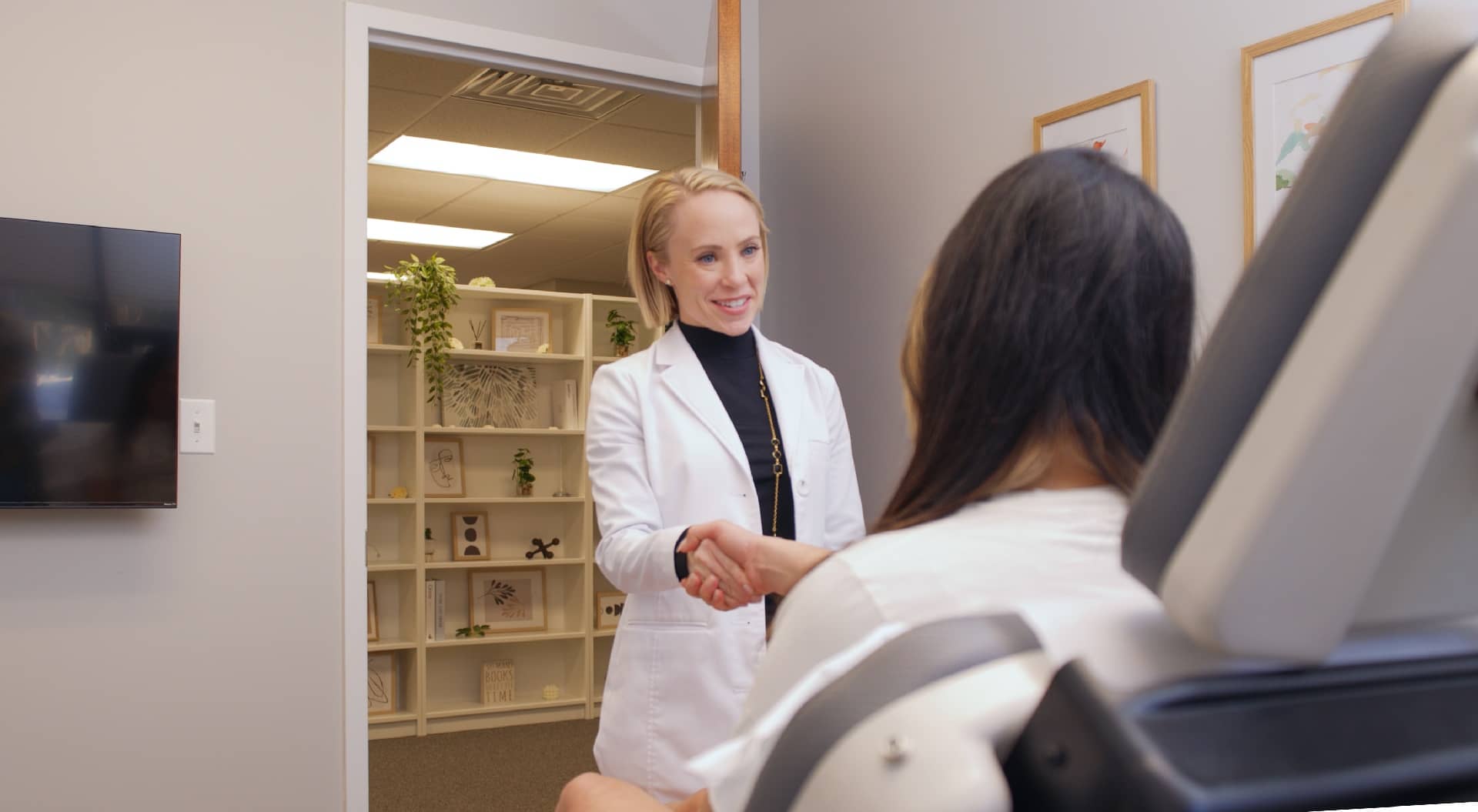 Dr. Montoya: Vein doctor and vein specialist in Hartsdale